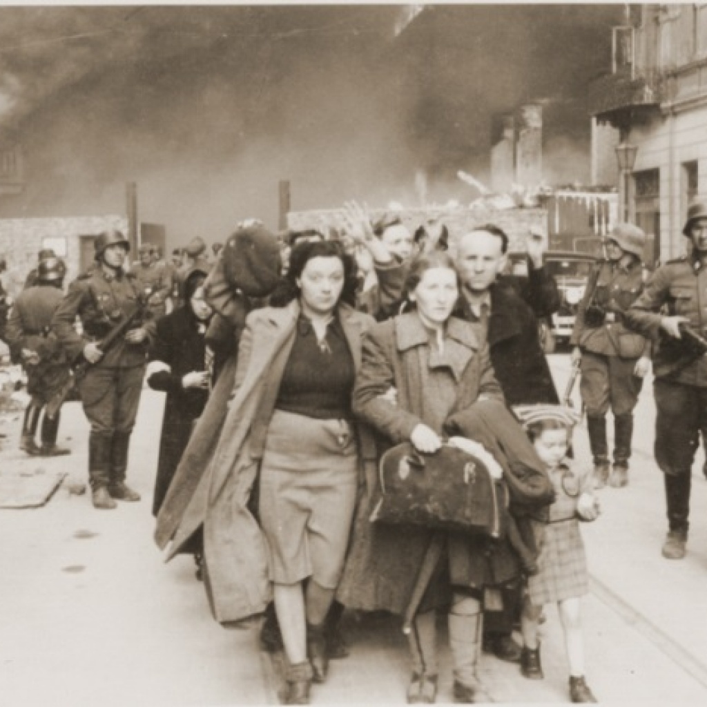 A picture worth a thousand words - Sydney Jewish Museum