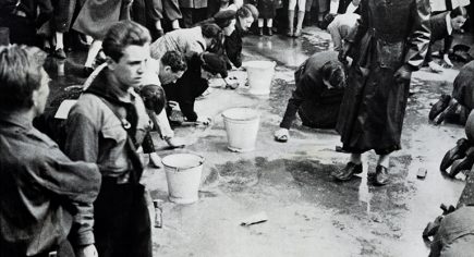 Juden Raus! Out with the Jews! – The Anschluss of Austria - Sydney ...